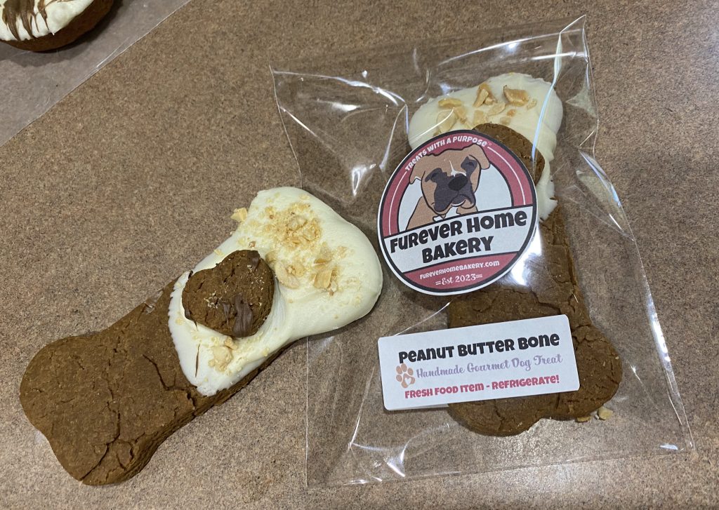 Jumbo Bone – Decorated - Furever Home Bakery LLC